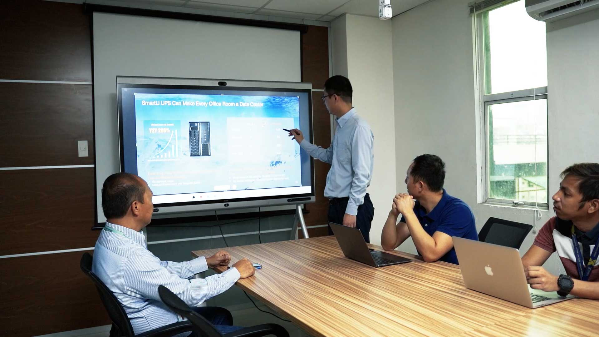 Converge Expands DC with SmartLi | Huawei Enterprise