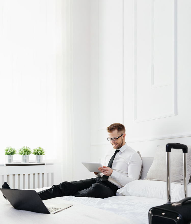 Huawei FTTO Solution for Hotels - Huawei Enterprise