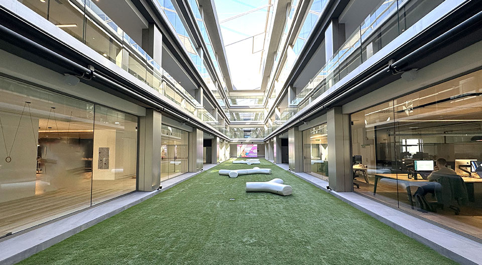 Top Spanish Travel Business Embraces its Workplace Upgrade with an IP ...